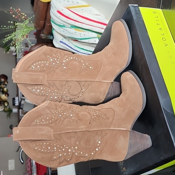 Very Volatile | Shoes | Sequin Cowboy Boot | Poshmark